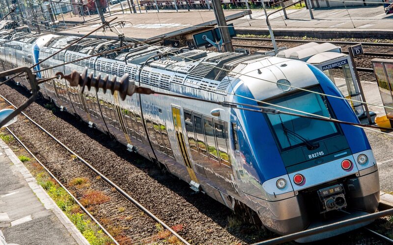 Train Express Régional | Trains in France | All Trains & Best Price ...